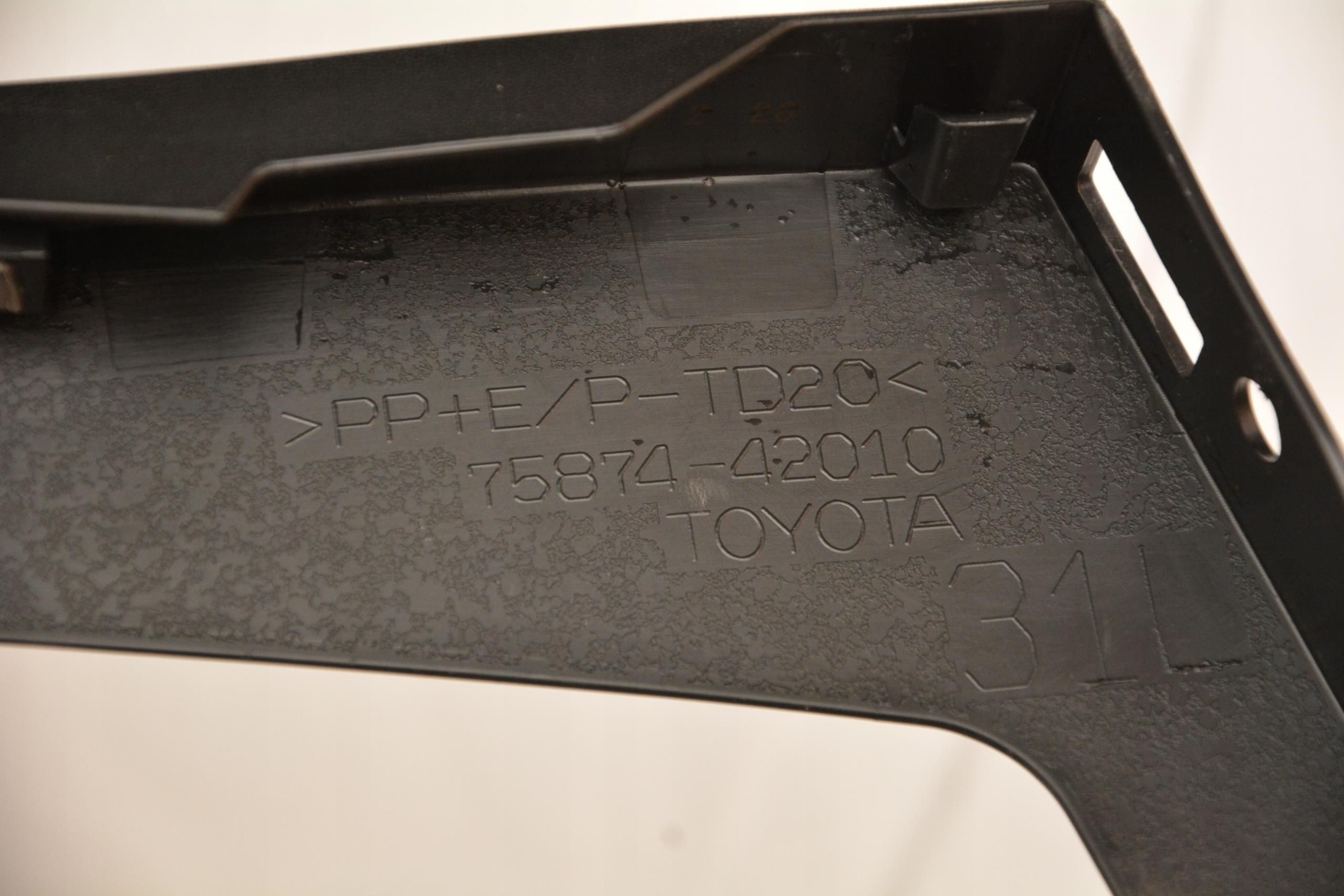 Toyota Oe Listwa Nadkola Błotnika Lewy Tył Rav4 182022R 7587442010 ...