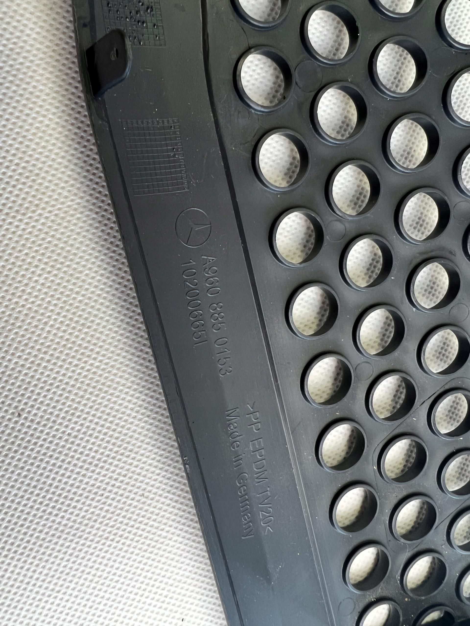 MercedesBenz Oe Kratka Atrapa Mercedes Actros A9608850153 - Opinie i ...