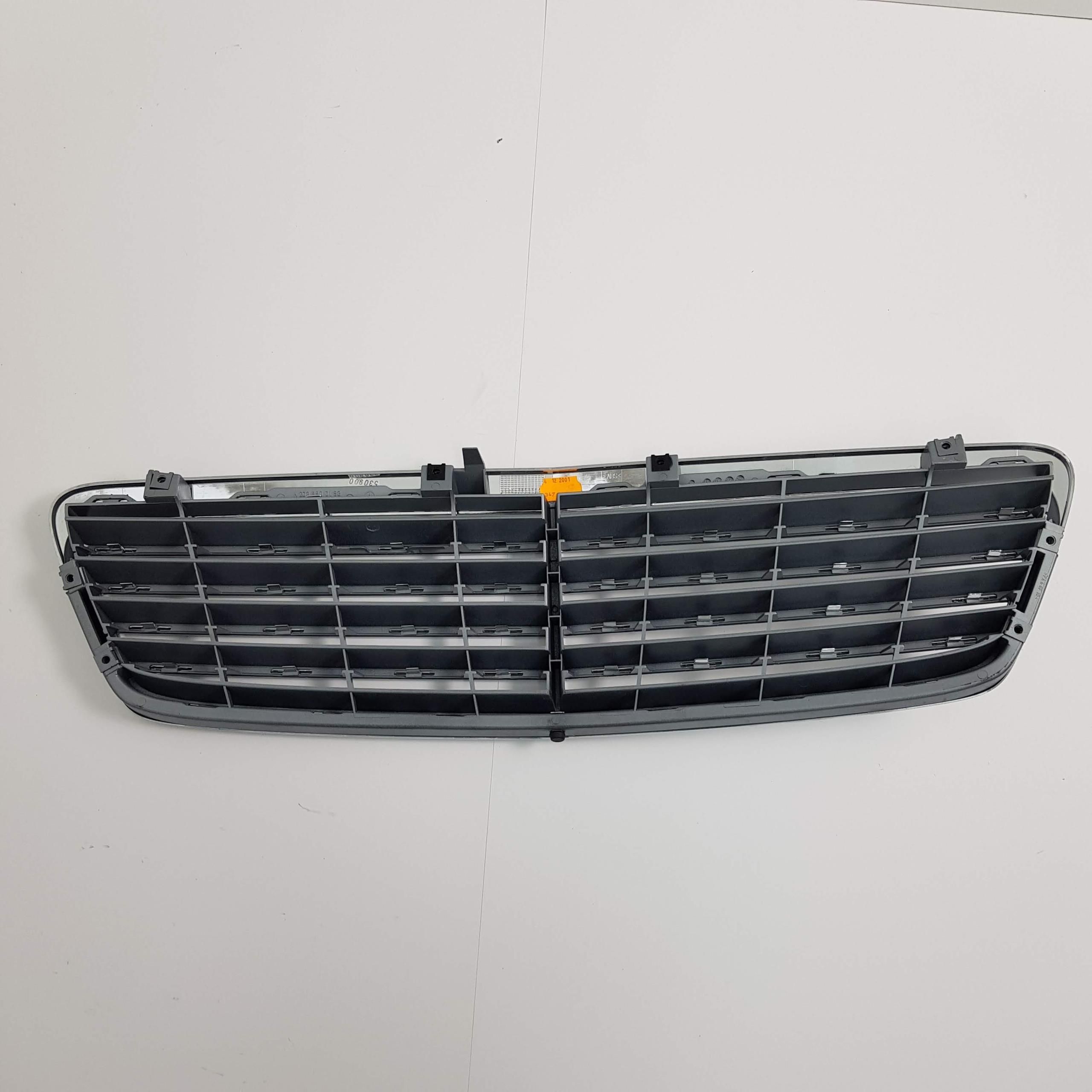 MercedesBenz Oe Mercedes W203 C Klasa Atrapa Grill Om A2038800183 ...