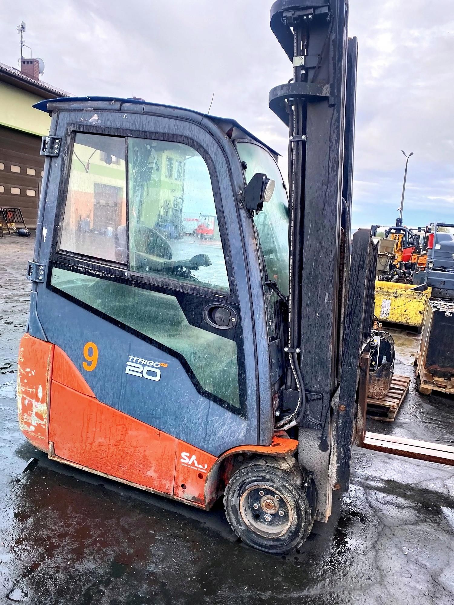 Wózek elektryczny TOYOTA 8FBE20T 2016r Triplex 6m - Opinie i ceny na ...