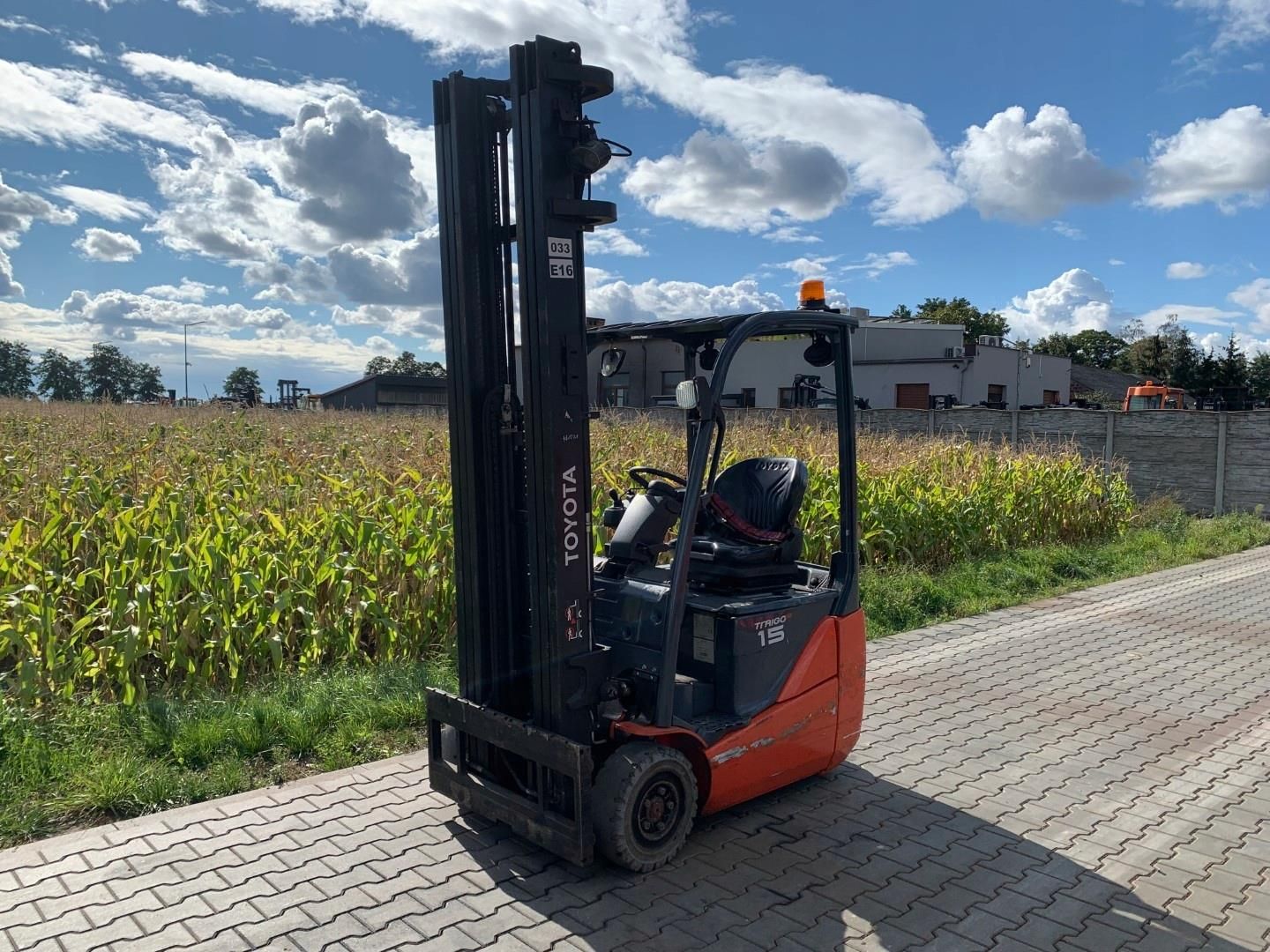 Wózek widłowy Toyota 8FBE15T TRIPLEX PRZESUW 2017 - Opinie i ceny na ...