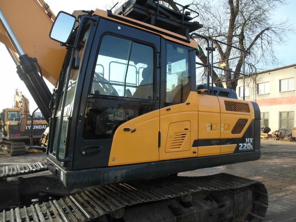 Hyundai HX 220 L koparka gąsienicowa 22 t 6350 mtg - Opinie i ceny na ...