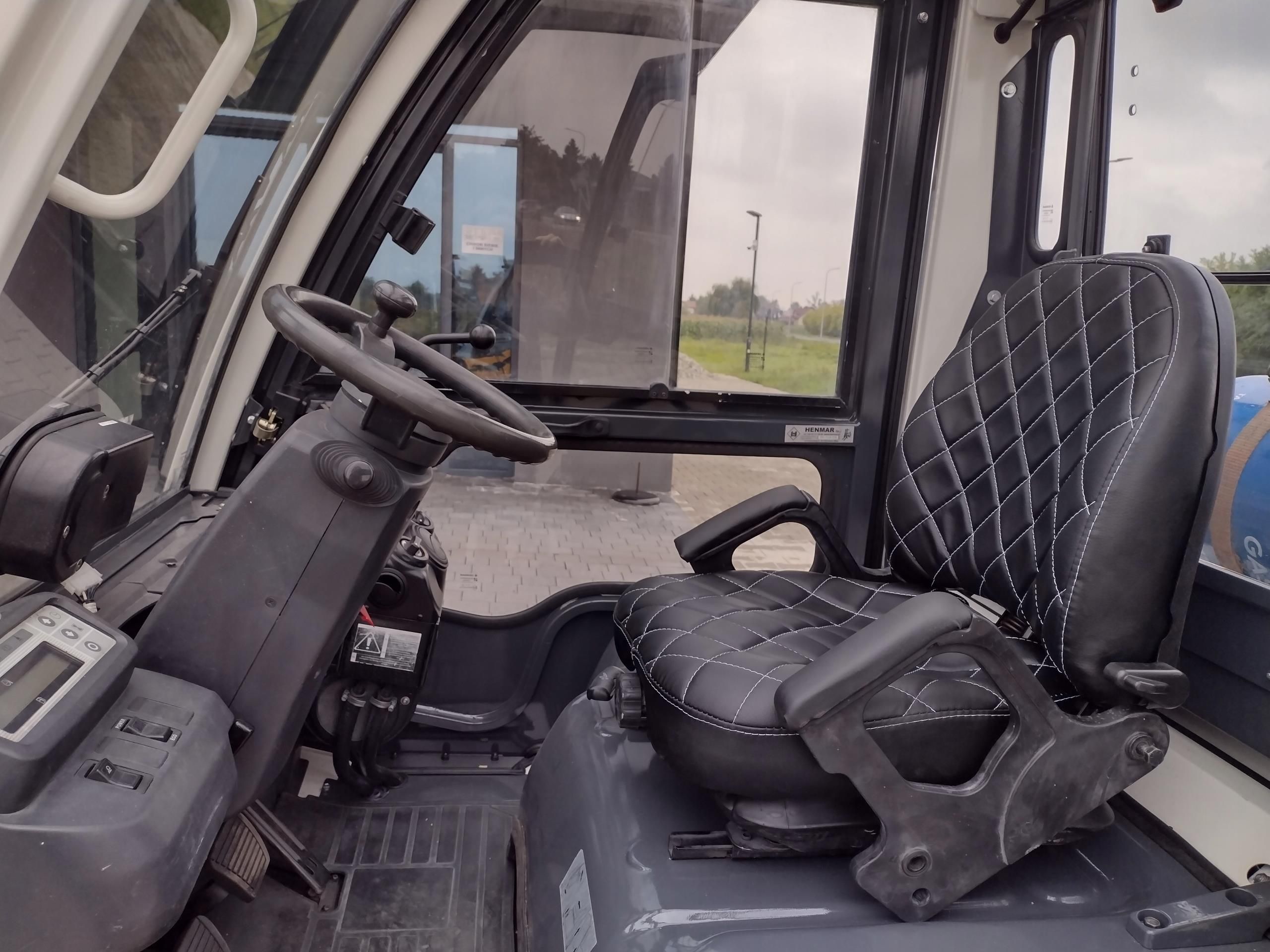 Czołowy wózek spalinowy LPG UniCarriers P1D1A18LQ - Opinie i ceny na Ceneo.pl