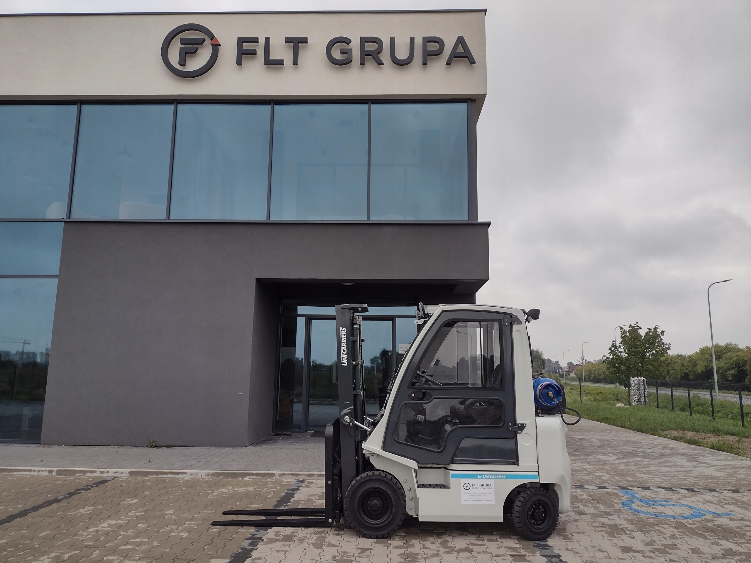 Czołowy wózek spalinowy LPG UniCarriers P1D1A18LQ - Opinie i ceny na Ceneo.pl