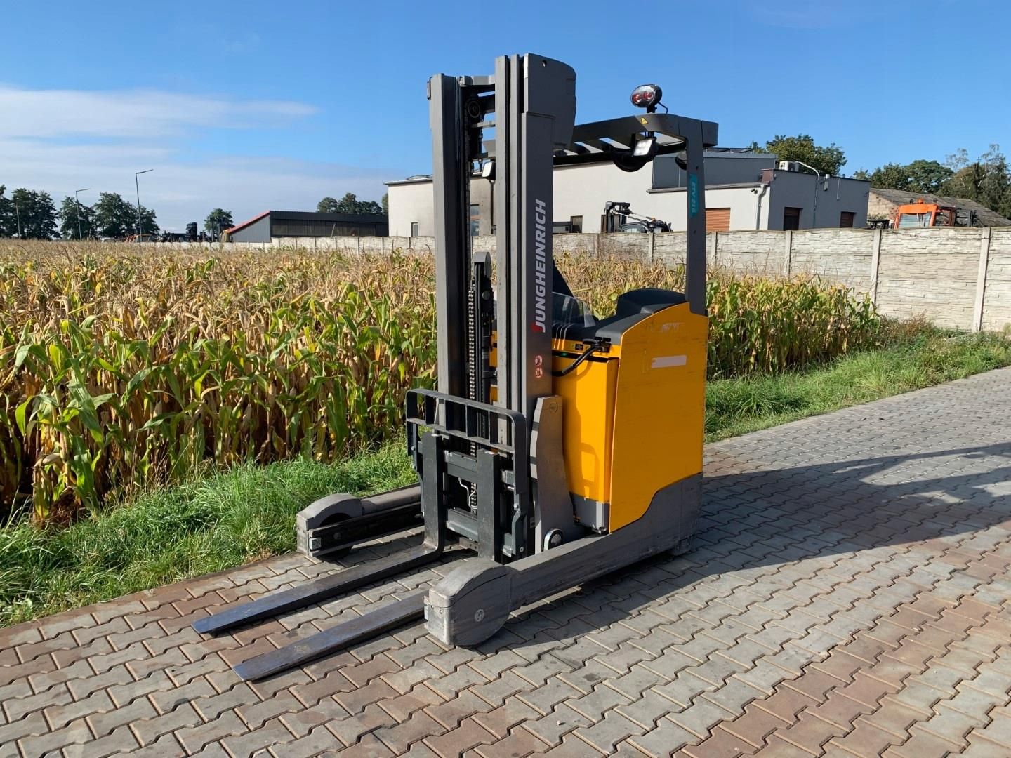 Wózek widłowy Jungheinrich ETV216 TRIPLEX 2018 rok - Opinie i ceny na ...