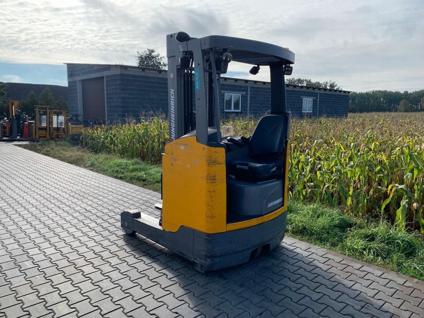 Wózek widłowy Jungheinrich ETV216 TRIPLEX 2018 rok - Opinie i ceny na ...