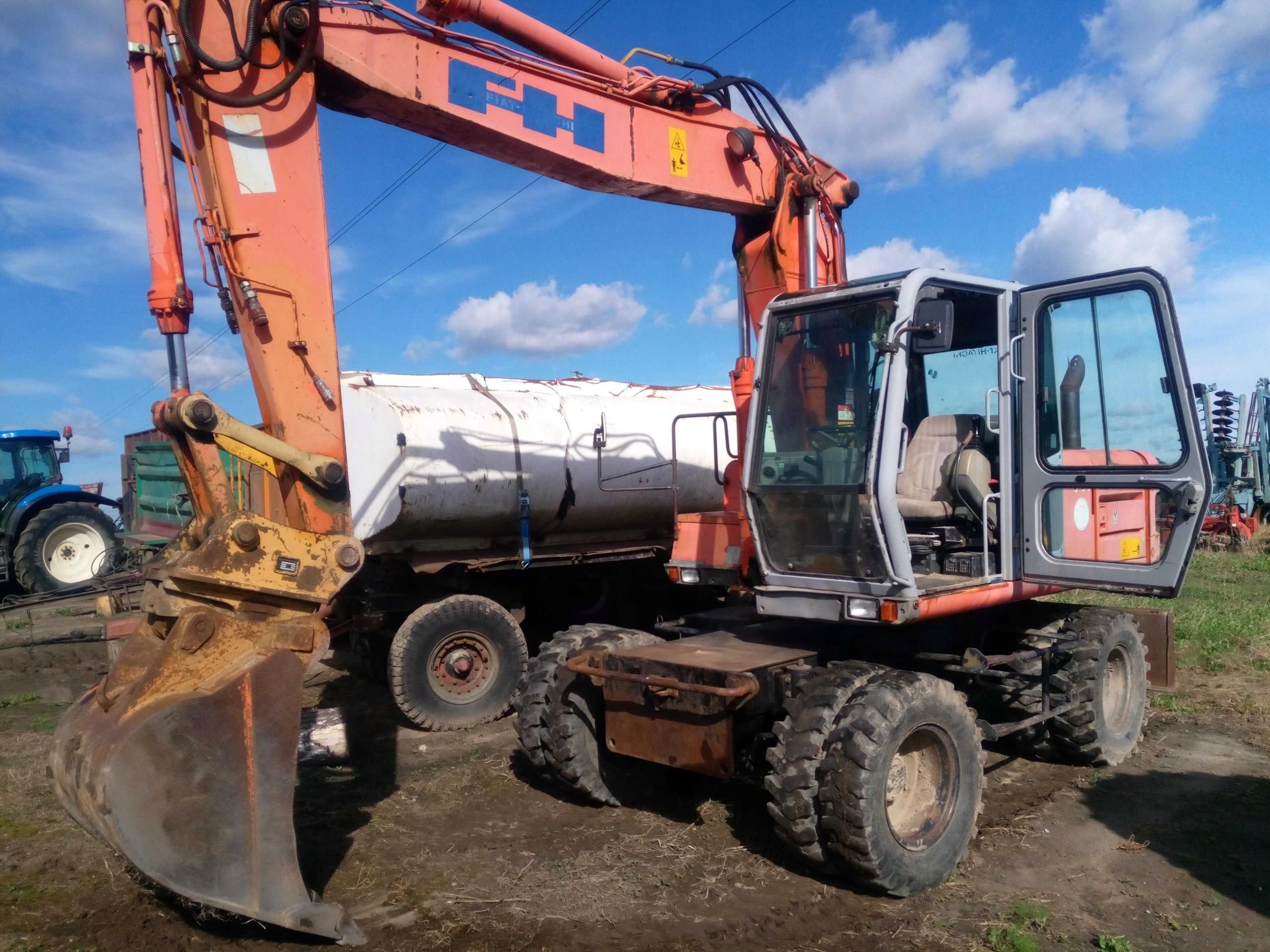 Koparka Fiat Hitachi 130W.3 1998 stan bardzo dobry - Opinie i ceny na ...