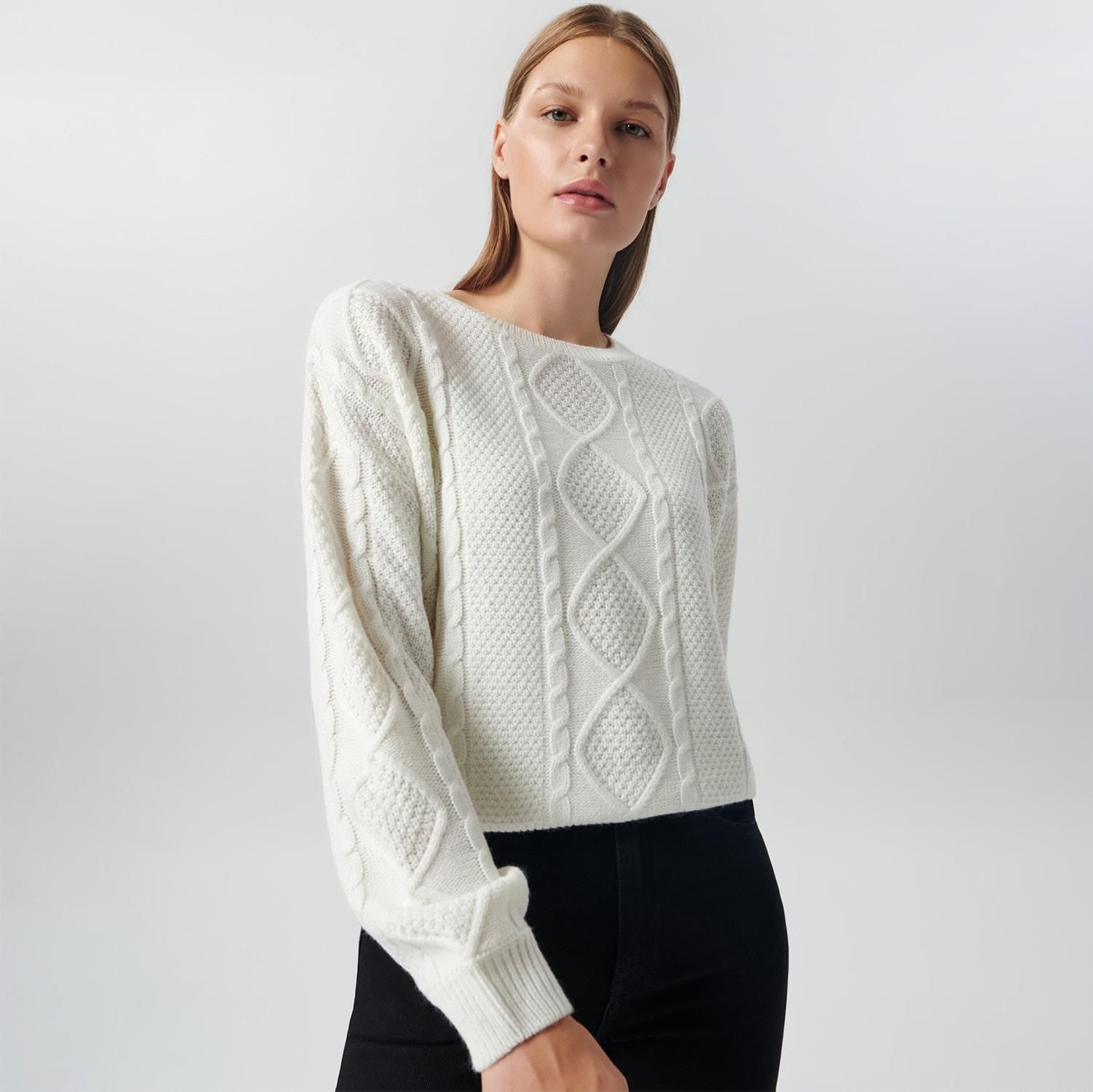 Sinsay - Sweter z ozdobnym splotem - Kremowy - Ceny i opinie - Ceneo.pl