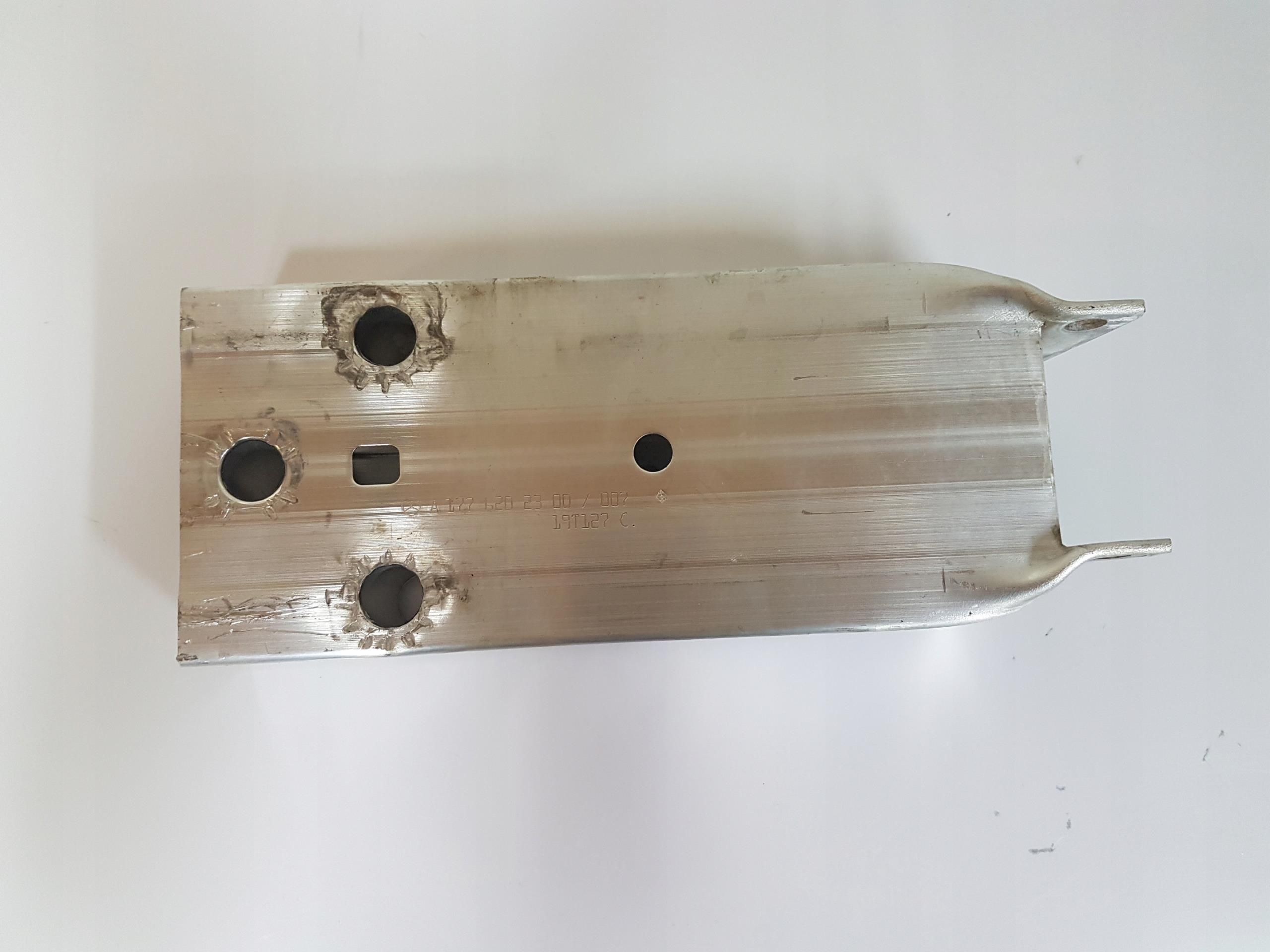 Zderzak do kupienia Mercedes-Benz Oe Mercedes Benz Mercedesa Strefa ...