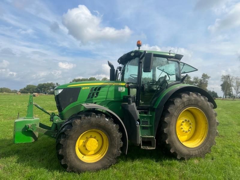 Traktor John Deere 6215R 158 kW 215 KM - Opinie i ceny na Ceneo.pl
