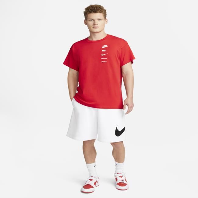 Nike T-shirt męski Nike Sportswear Standard Issue - Czerwony - Ceny i ...