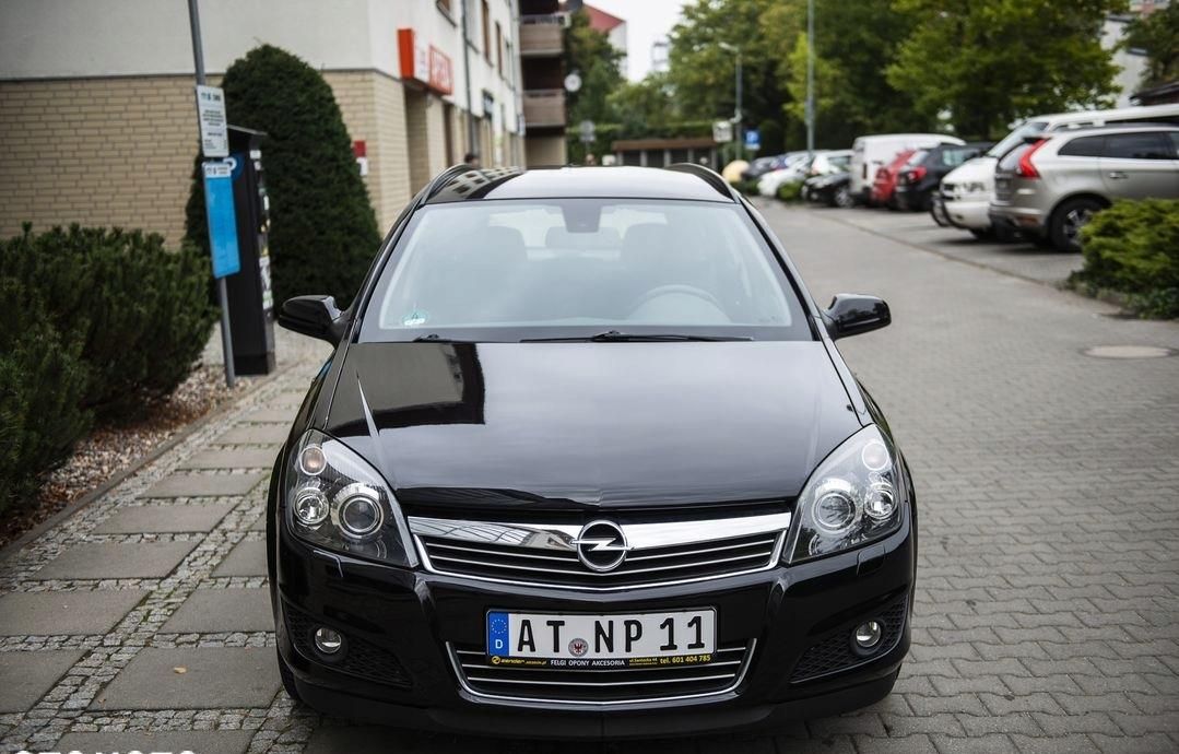 Opel Astra 1.6 Sports Tourer - Opinie i ceny na Ceneo.pl