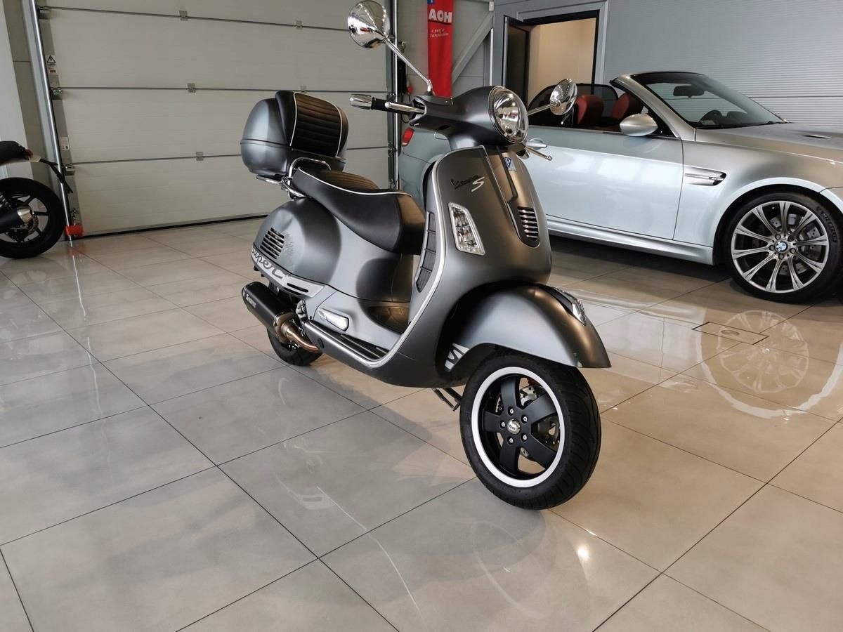 Piaggio Vespa GTS 300, Niskie przebieg, AKRAPOVIC - Opinie i ceny na ...