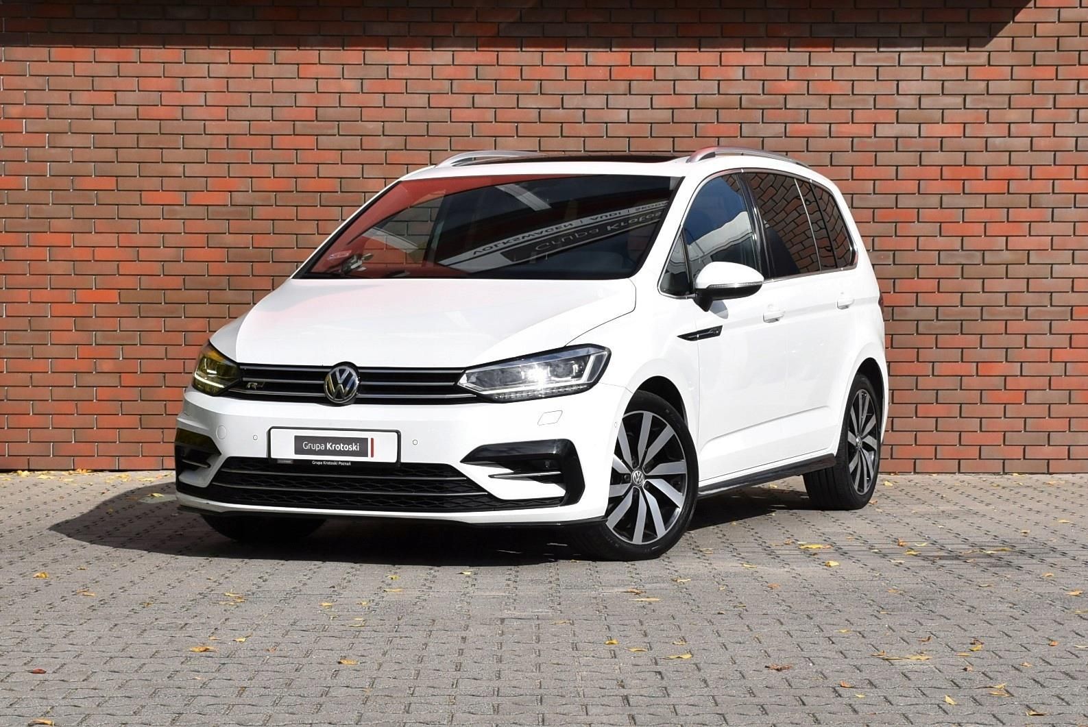 Volkswagen Touran Highline R-Line 2.0 TDI 190KM DS - Opinie i ceny na ...