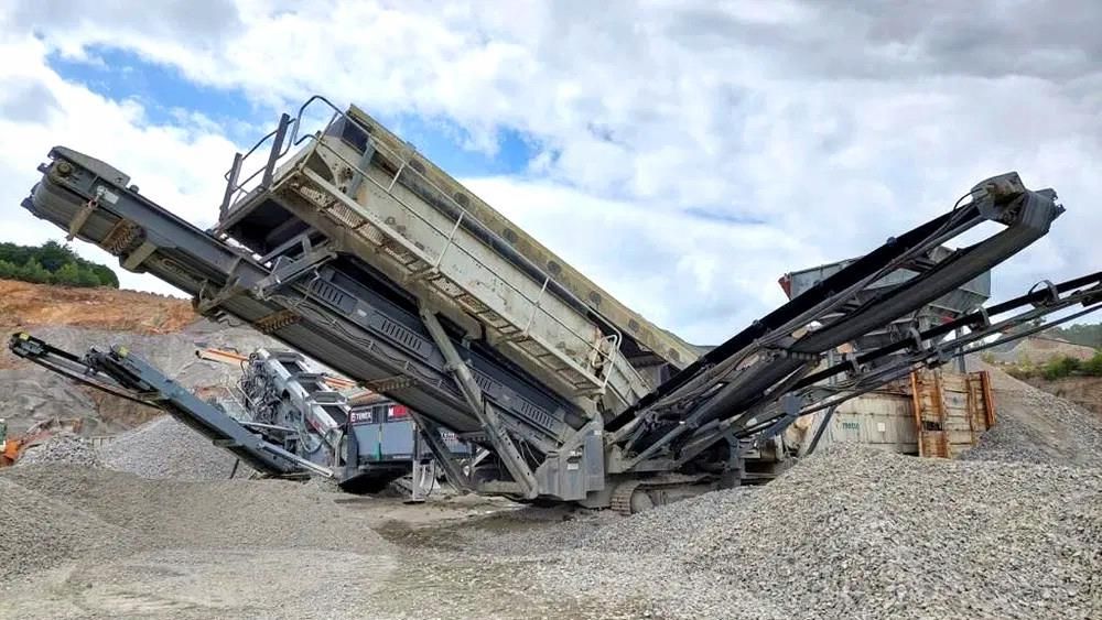 Przesiewacz Metso Lokotrack ST4.8 3-DECK - Opinie i ceny na Ceneo.pl