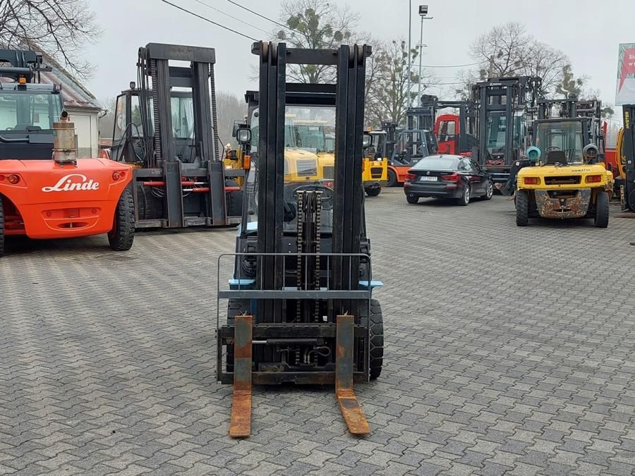 Wózek widłowy Utilev UT25P LPG triplex 4,5 m 2014 - Opinie i ceny na ...