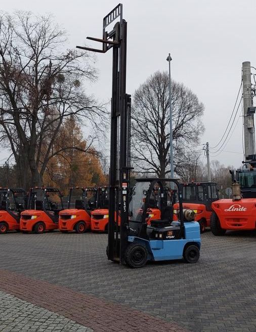 Wózek widłowy Utilev UT25P LPG triplex 4,5 m 2014 - Opinie i ceny na ...