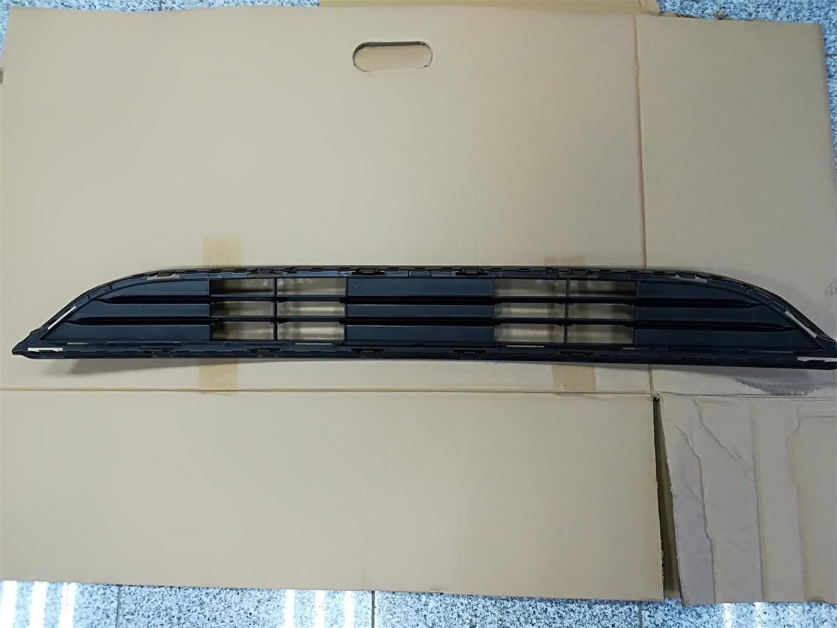 INNY KRATKA ŚRODKOWA DOLNA ZDERZAKA PRZÓD BMW X4 F26 OE 51117338490 ...