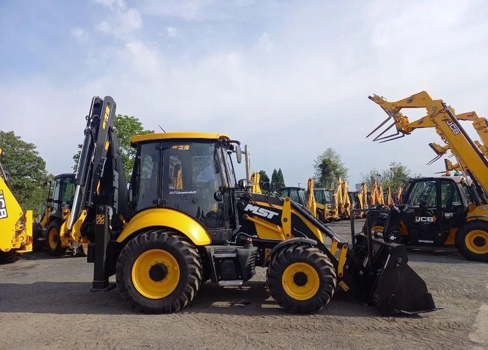 MST M642 koparko-ładowarka Mst 642 koparkoładowark - Opinie i ceny na Ceneo.pl