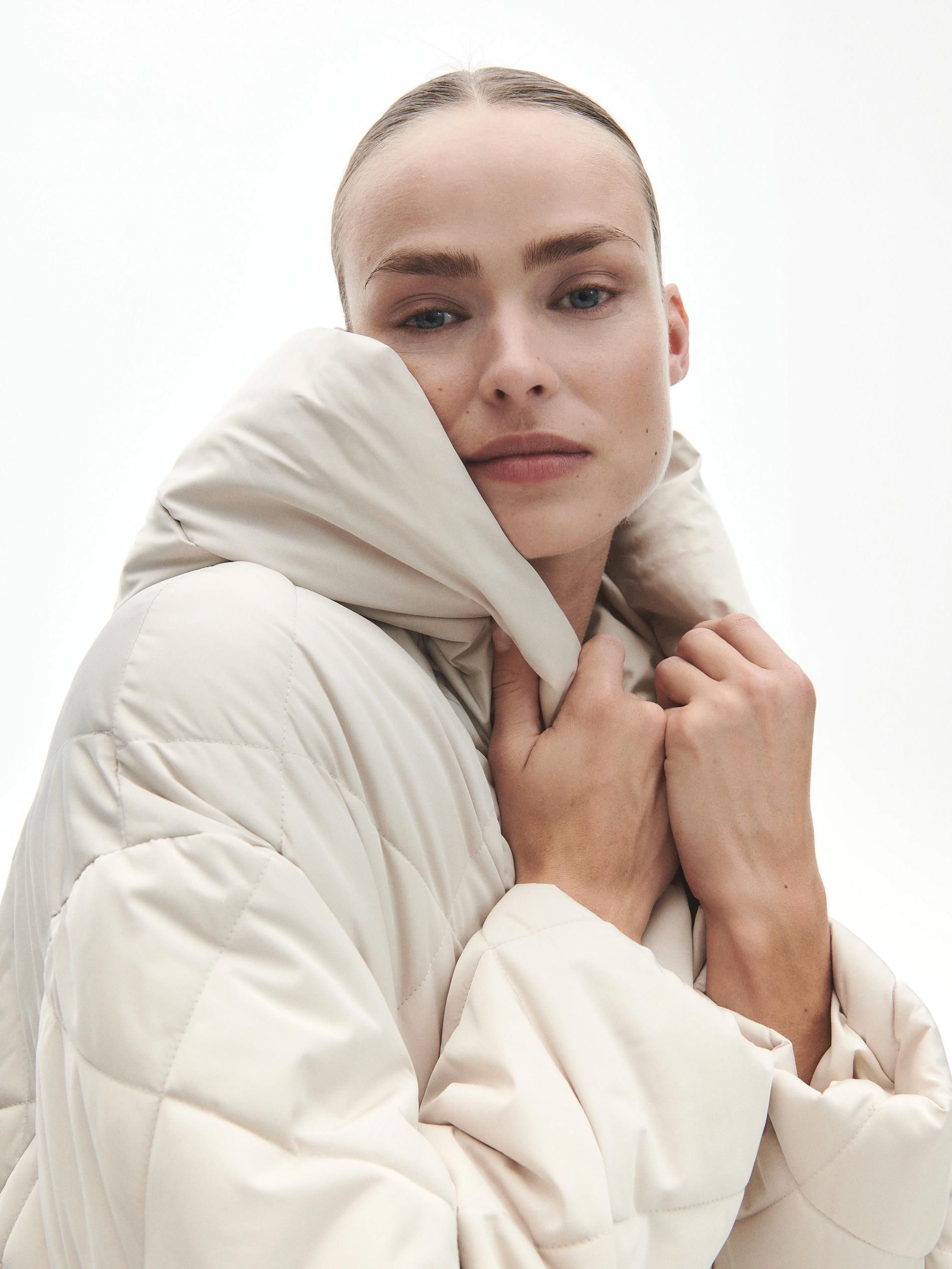 Reserved - Pikowany płaszcz - Beżowy - Ceny i opinie - Ceneo.pl