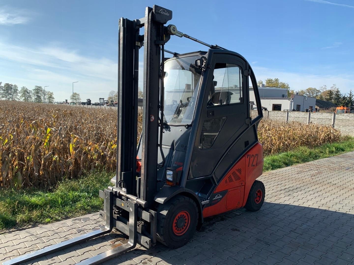 Wózek widłowy Linde H25T-02/600 PRZESUW 2014 rok - Opinie i ceny na ...