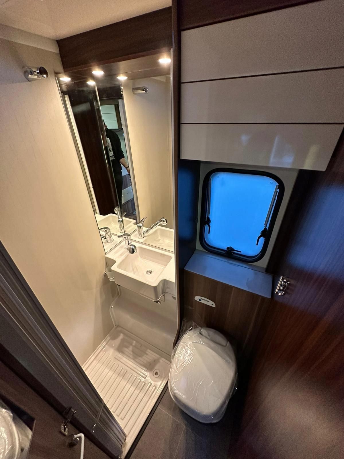 KAMPER CAMPER ROLLER TEAM ALKOWA - Opinie i ceny na Ceneo.pl