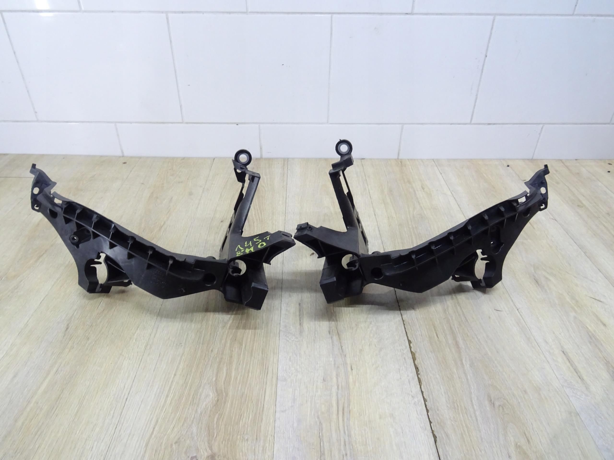 Lampa przednia Audi Oe Ślizg Pod Lampę A4 B8 8K Prawy 8K0805608B ...