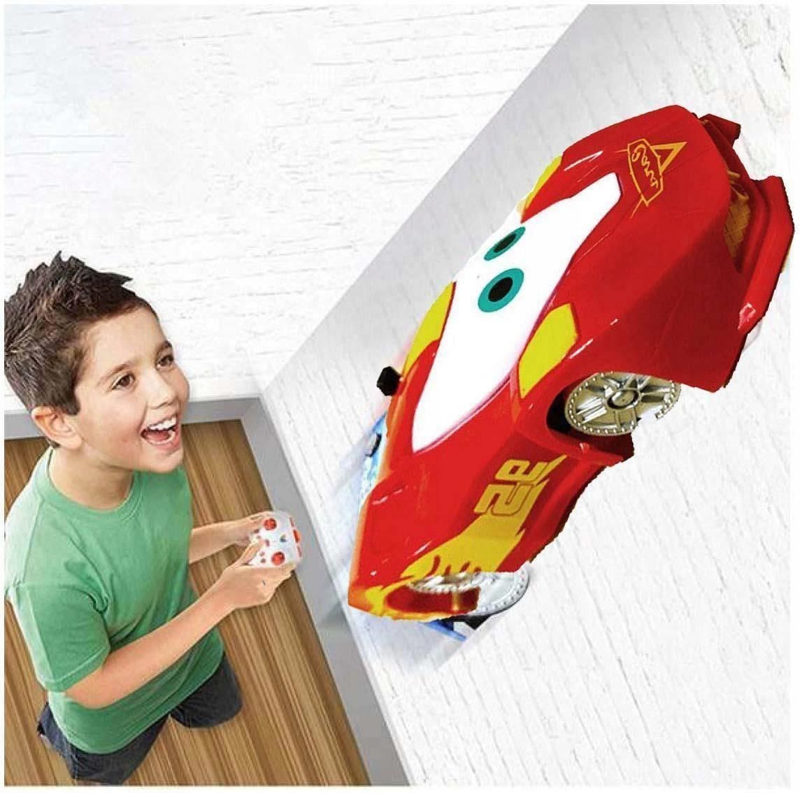 Clics Auto Jeżdżące Po Ścianie I Suficie Z Cars Na Pilot - Ceny i ...