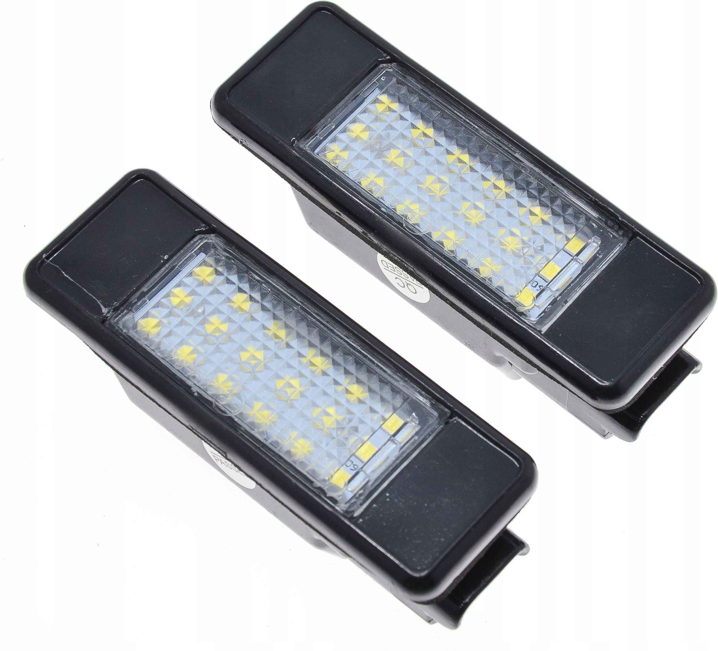 Lampka tablicy rejestracyjnej LED PODŚWIETLENIE TABLICY PEUGEOT 307 308 407 508 PZD0079 - Opinie ...