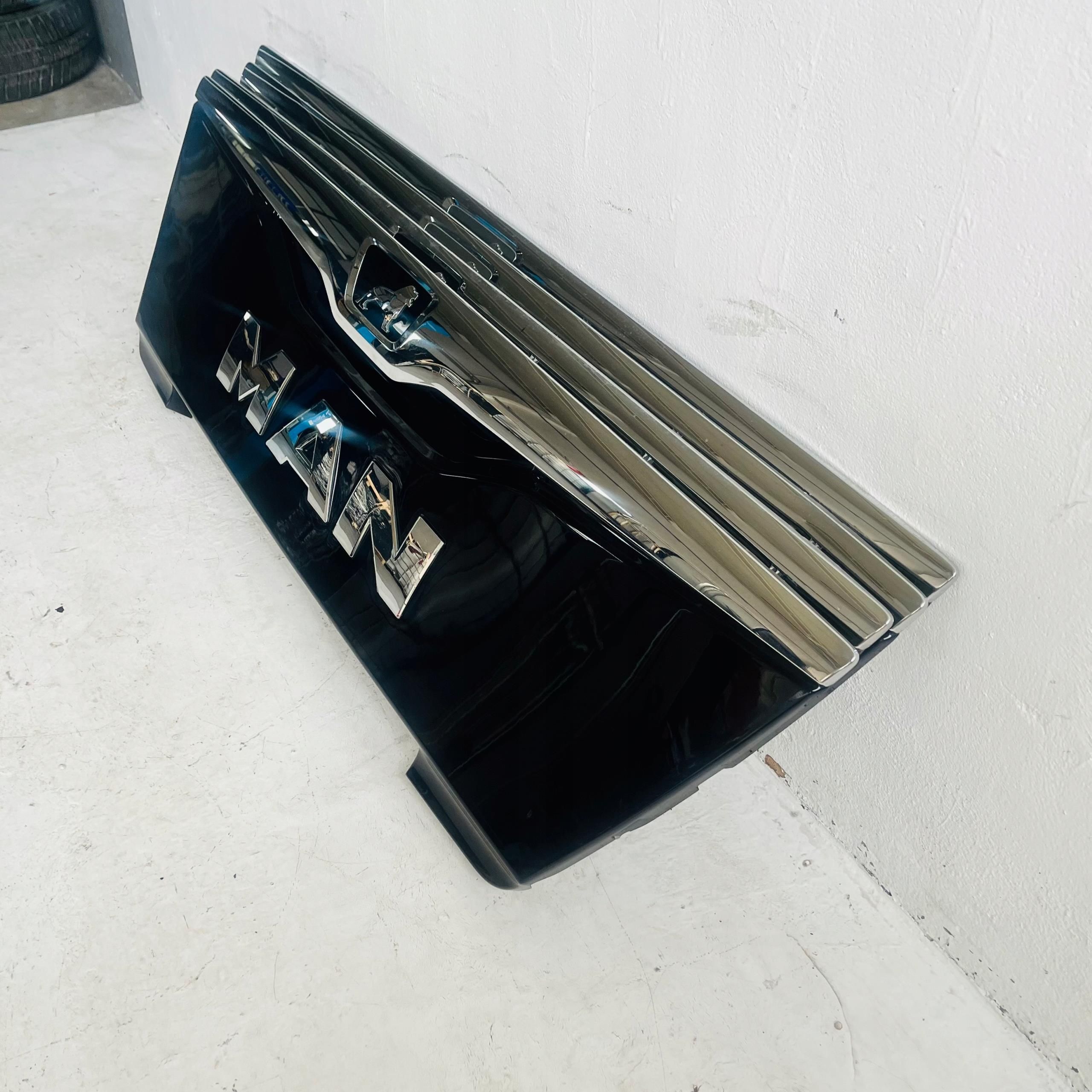 Man Oe Atrapa Grill Maska Kabiny Tgx 81611506106 81 61150 6106 - Opinie ...