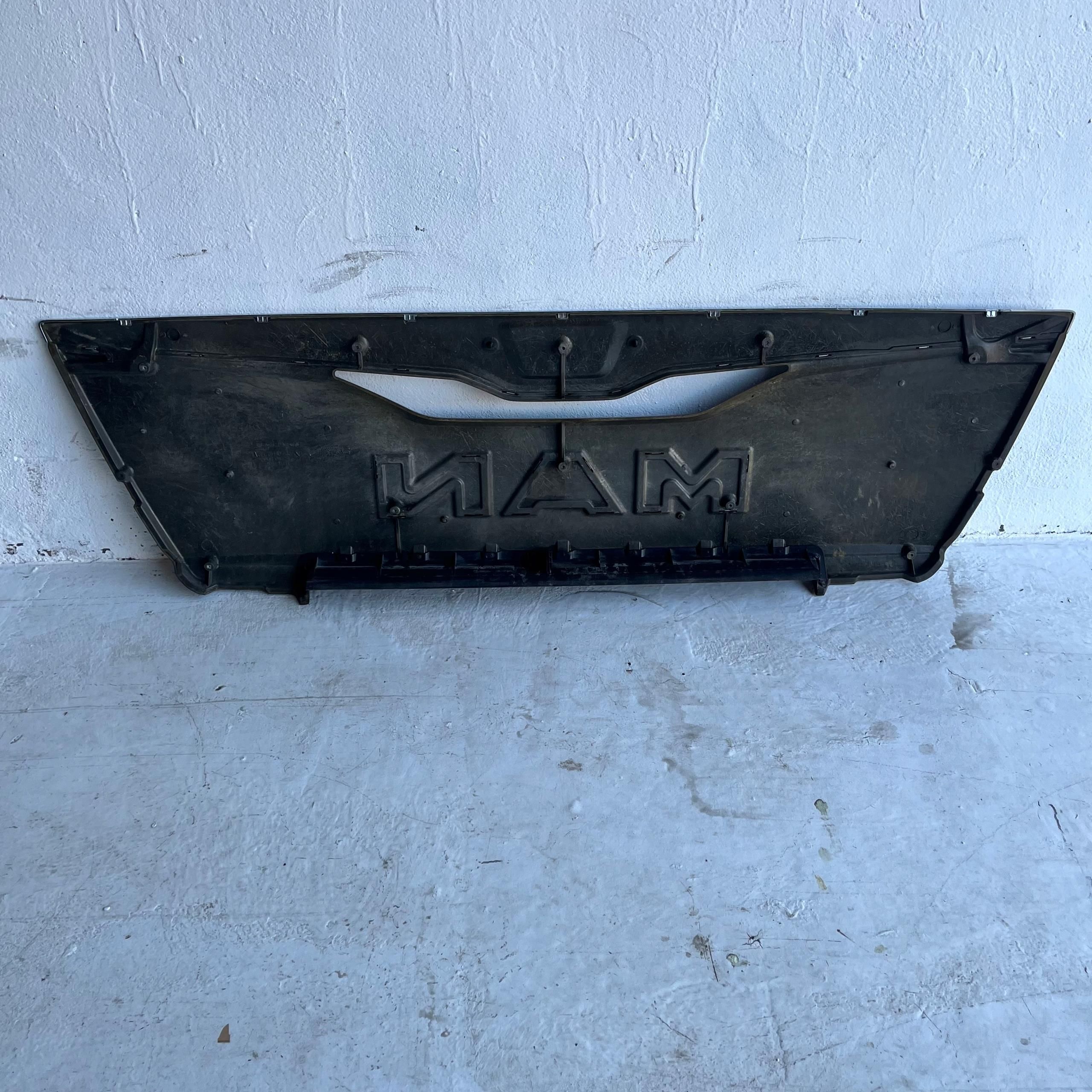 Man Oe Atrapa Grill Maska Kabiny Tgx 81611506106 81 61150 6106 - Opinie ...