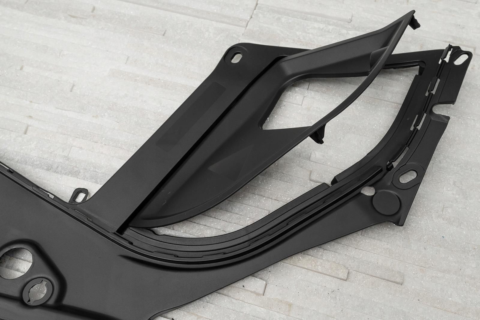 Maska samochodowa INNY BMW 5 F11 10-17 MOCOWANIE USZCZELKI PRAWY PRZÓD ...