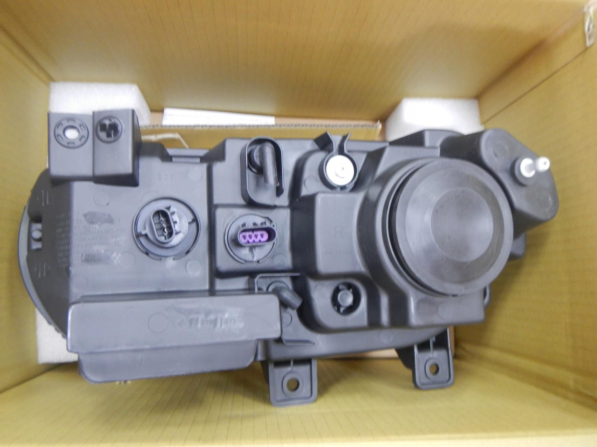 Lampa przednia Dodge Challenger 2008-2014 Lampa Xenon Prawy Usa ...
