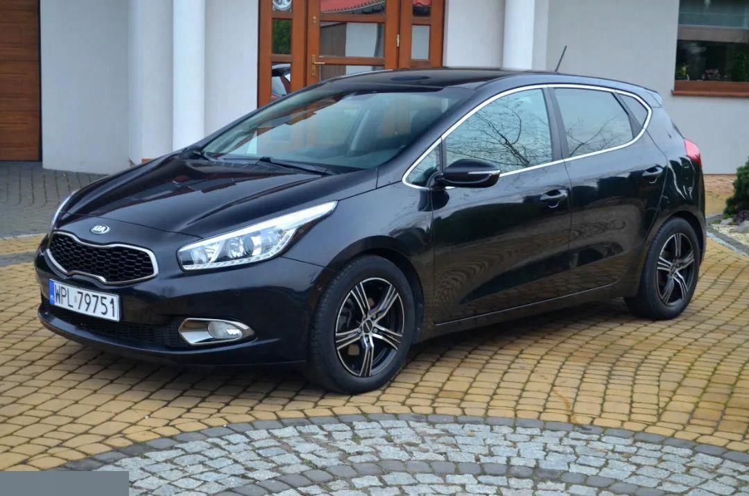 Kia Ceed 1.6 benz 2013r navi Ledy kamera zarejestr - Opinie i ceny na Ceneo.pl