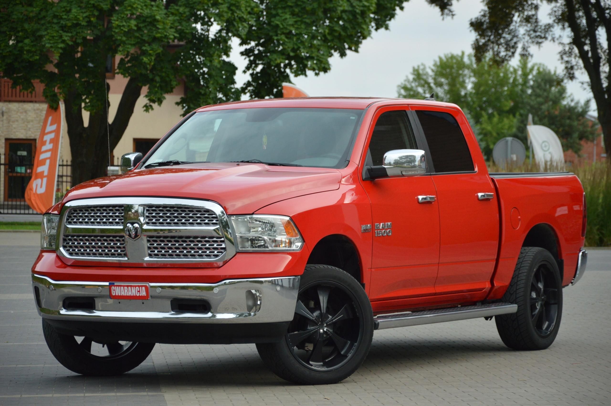 DODGE RAM 1500 Extended Cab Pickup 5.7 4WD 390 GAZ - Opinie i ceny na ...