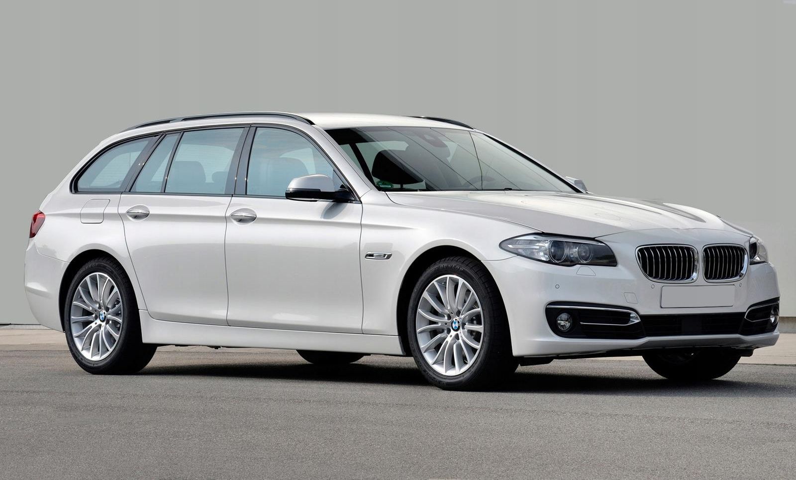 Listwa Prawa Kratki Halogenu 51117331770 Bmw 5 F11 51117331770 - Opinie ...