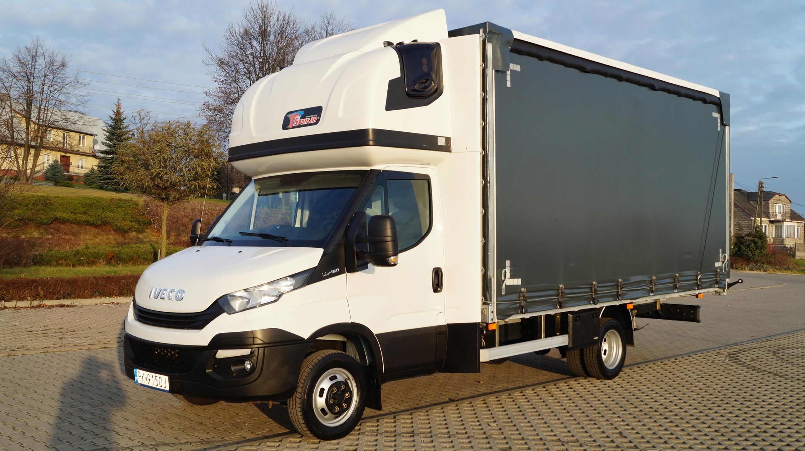 IVECO DAILY 35-180 FIRANKA SKRZYNIA 12 EP WYS RAMP - Opinie i ceny na ...