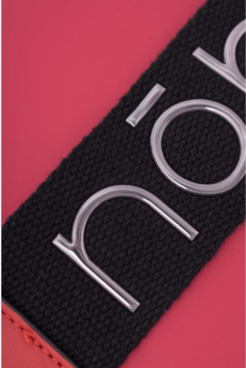 Mini listonoszka Nobo na szerokim pasku, różowa - Ceny i opinie - Ceneo.pl