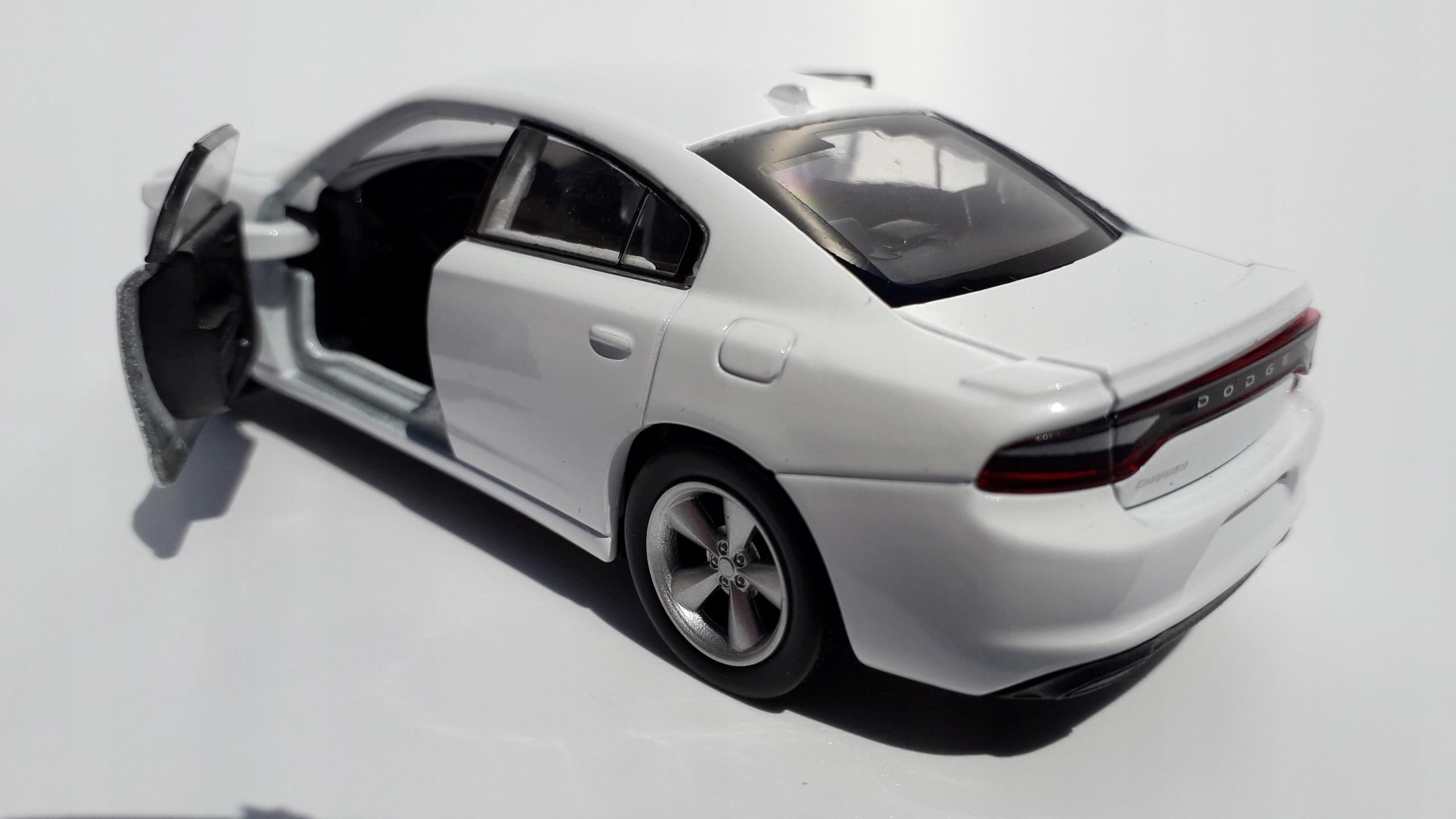 Dodge Charger R/t 2016 Biały Metalowy Welly 1:34 - Ceny i opinie - Ceneo.pl