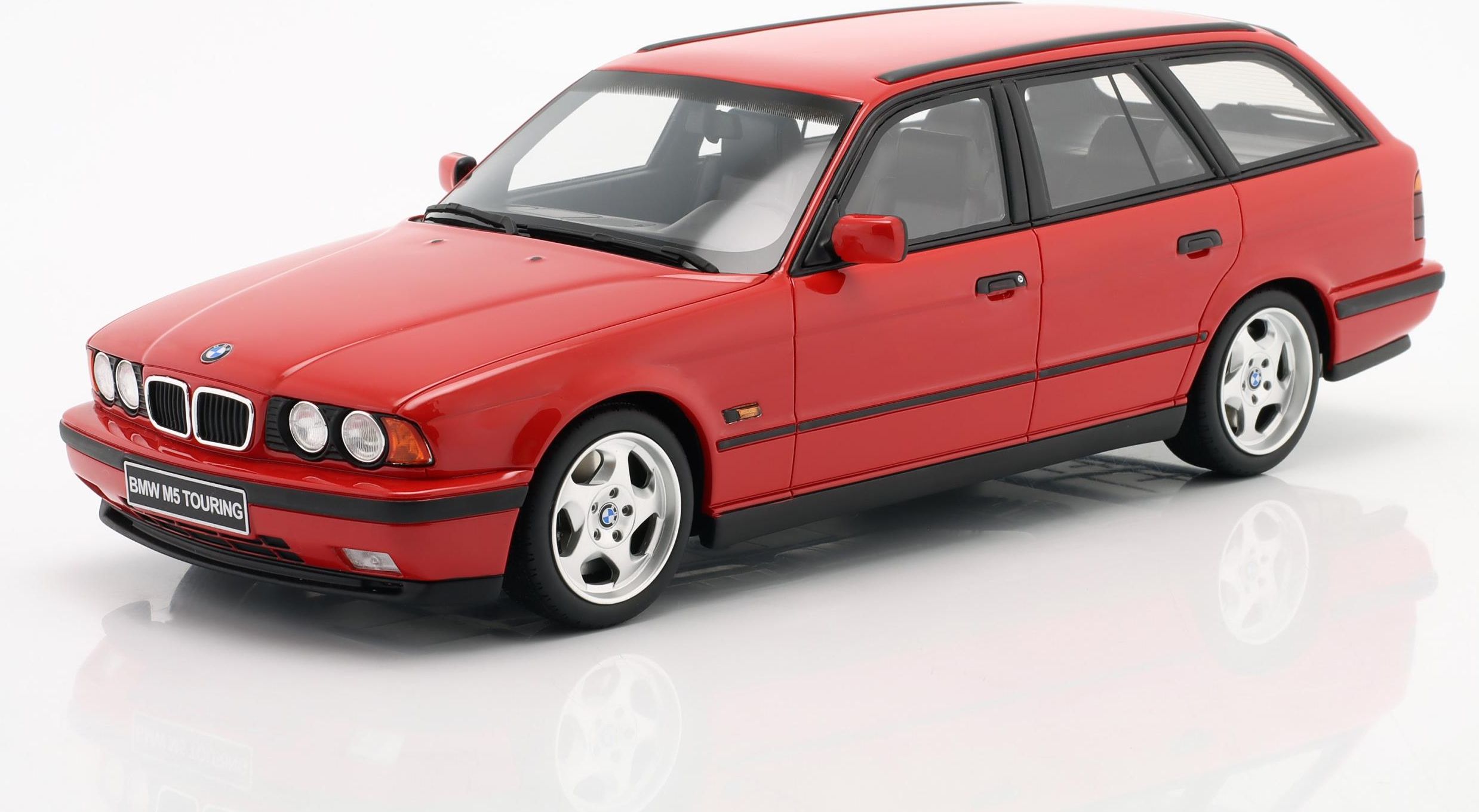 Bmw M5 E34 Touring 1994 Red Otto Mobile 1:18 OT951 - Ceny i opinie ...