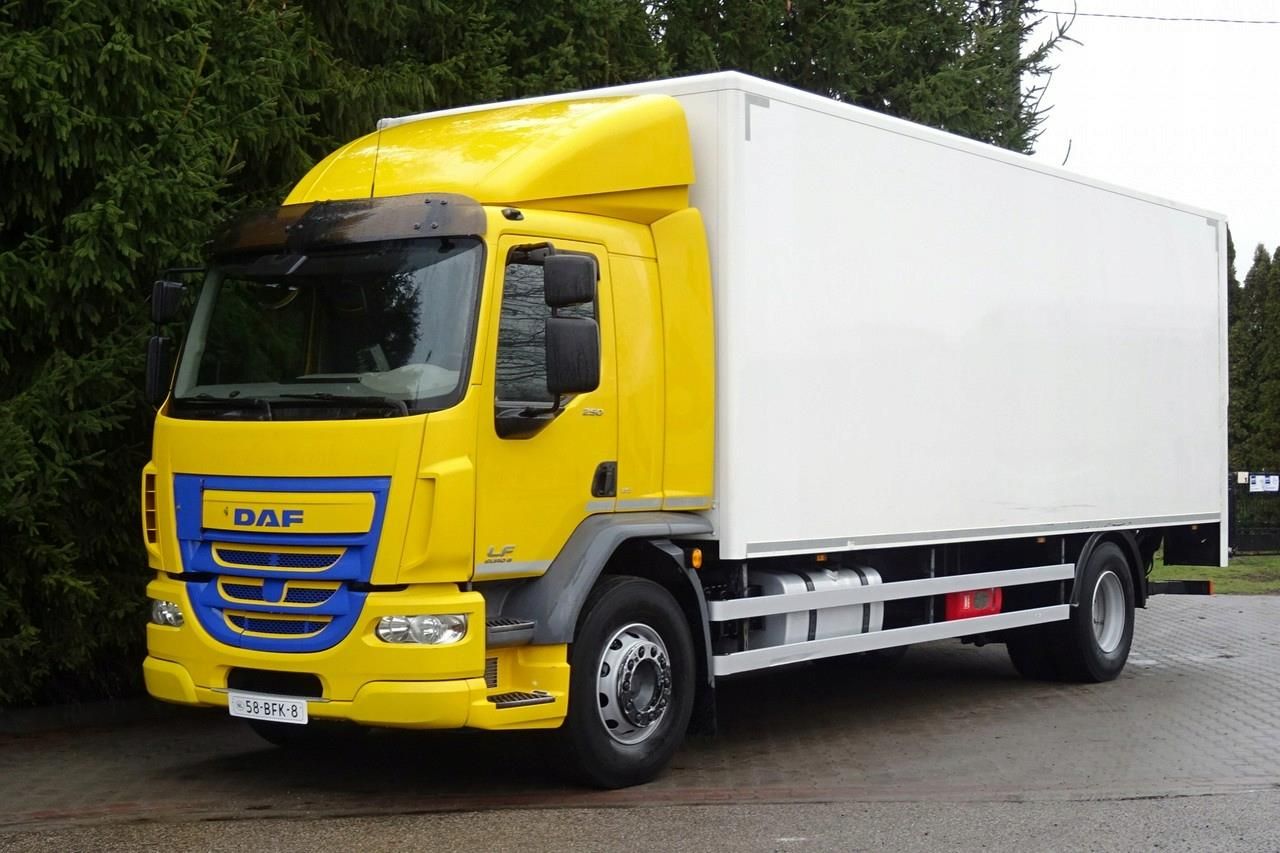 DAF LF 55.250 euro 6 sypialna Kontener winda - Opinie i ceny na Ceneo.pl