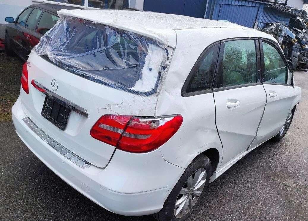 Mercedes-Benz Klasa B B180 1.6 Turbo 122KM Aut... - Opinie i ceny na Ceneo.pl