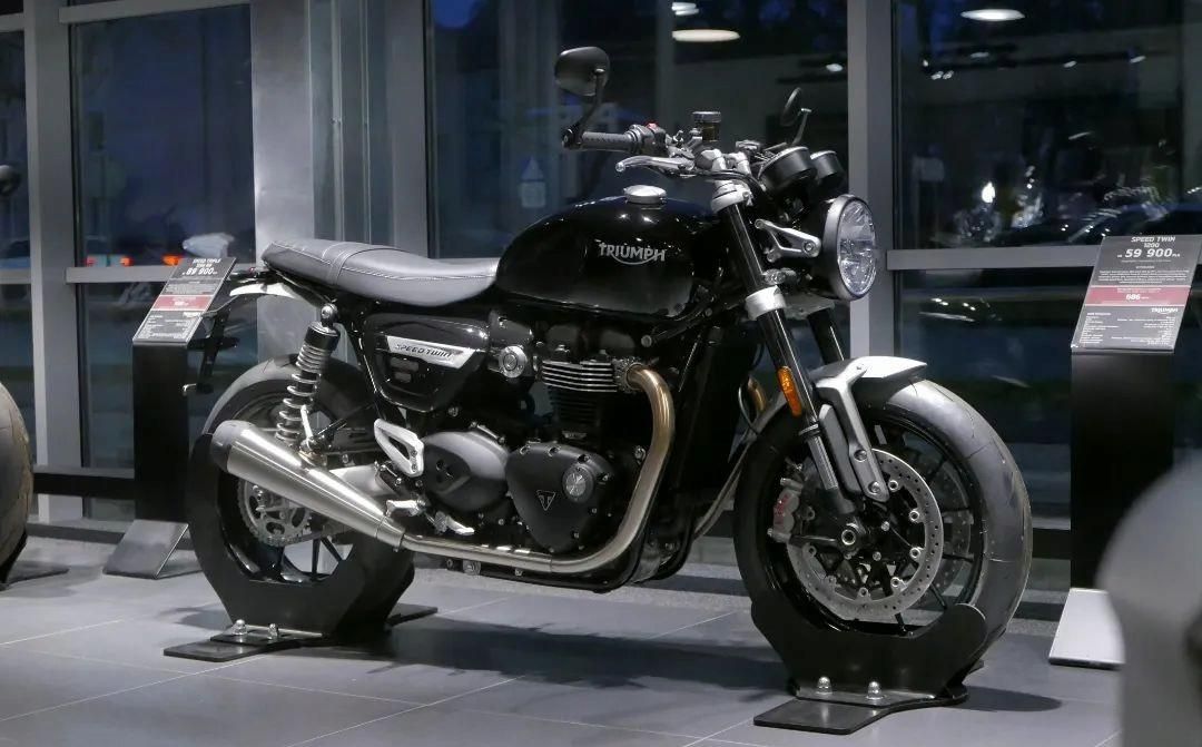 Triumph Speed Twin 1200 Jet Black - dostepny o... - Opinie i ceny na ...