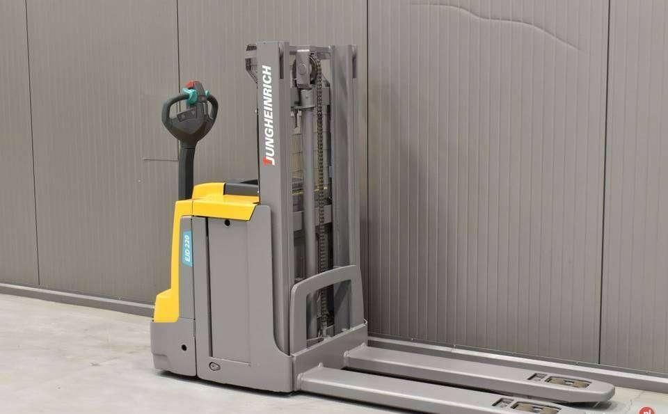 Jungheinrich EJD 220 Recznie prowadzony: JUNGH... - Opinie i ceny na ...