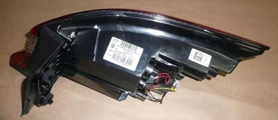 Lampa tylna Renault Nowa Lampa Tylna Megane Iv Lewa 265558986R - Opinie ...
