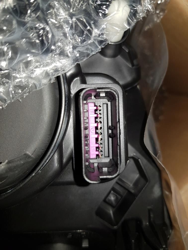 Lampa przednia Renault Nowy Reflektor Lewy Dacia Duster 260608209R ...