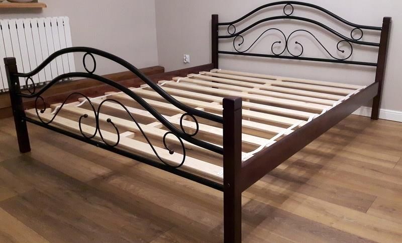 Łóżko Metalowe Sosnowe 160X200 Dąb Orzech Olcha 8C2Fd537-3D66-4Af8-B786 ...