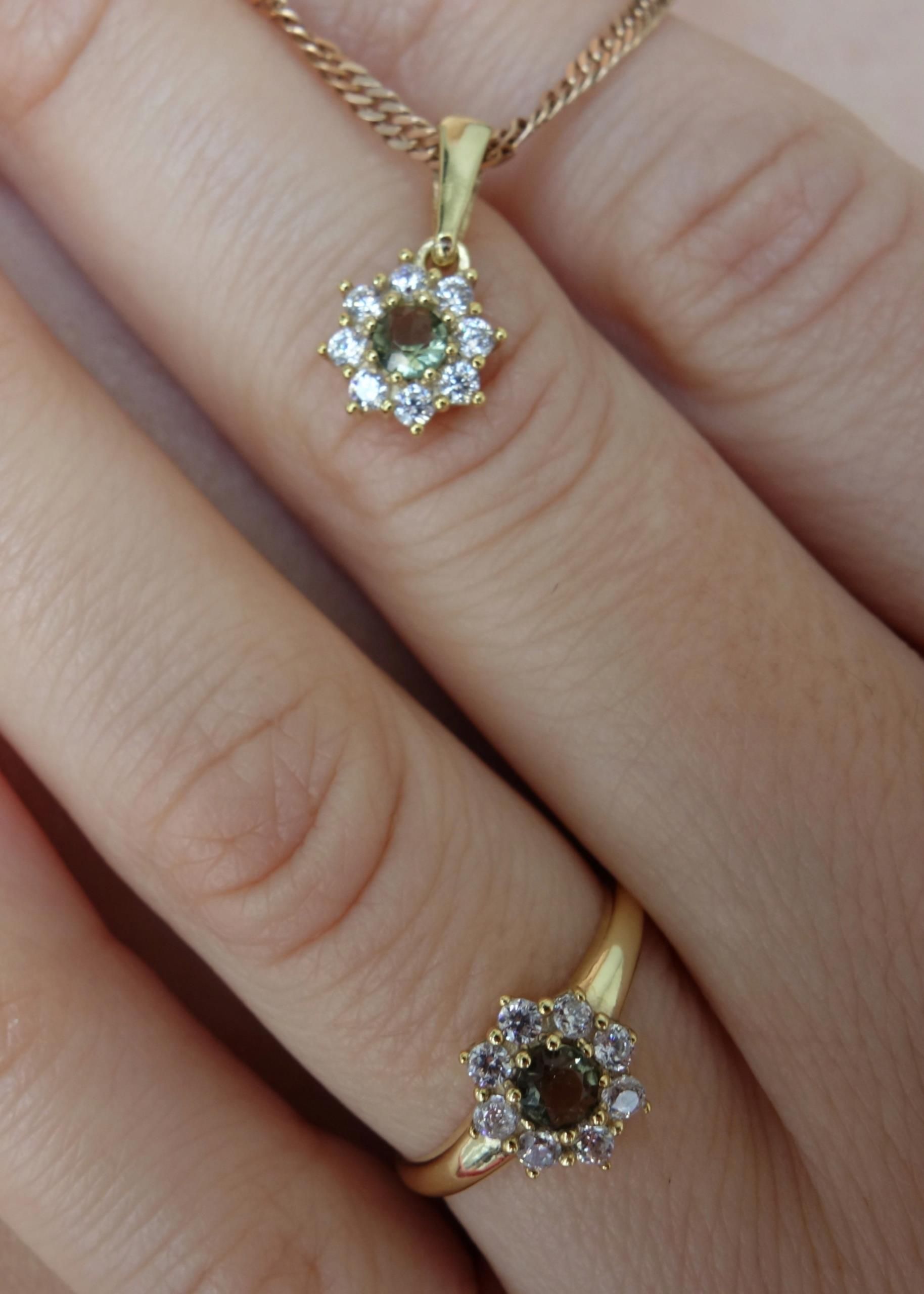 Snowdrop ring with vltavin and zircons in gold 585 - Ceny i opinie ...