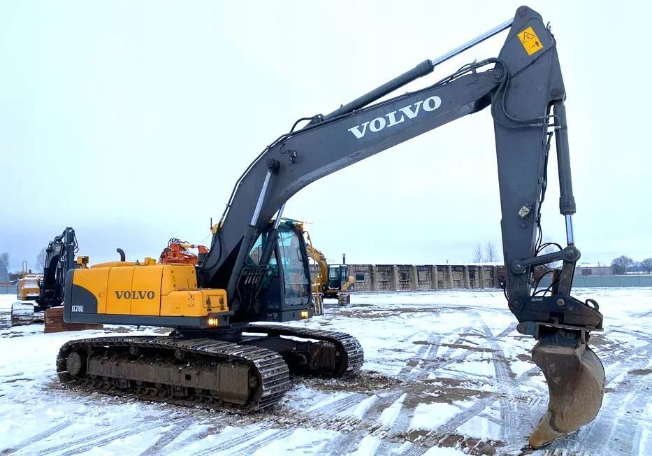 Koparka gąsienicowa Volvo EC210 CL - Opinie i ceny na Ceneo.pl