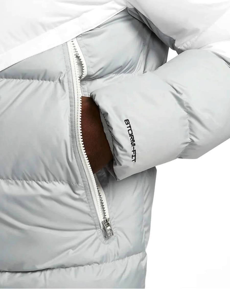 Męska kurtka Nike Storm-FIT Windrunner DV5121-100 (S) - Ceny i opinie ...